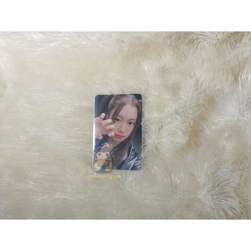 Jual [Rare] lesserafim Kim garam Photocard | Shopee Indonesia