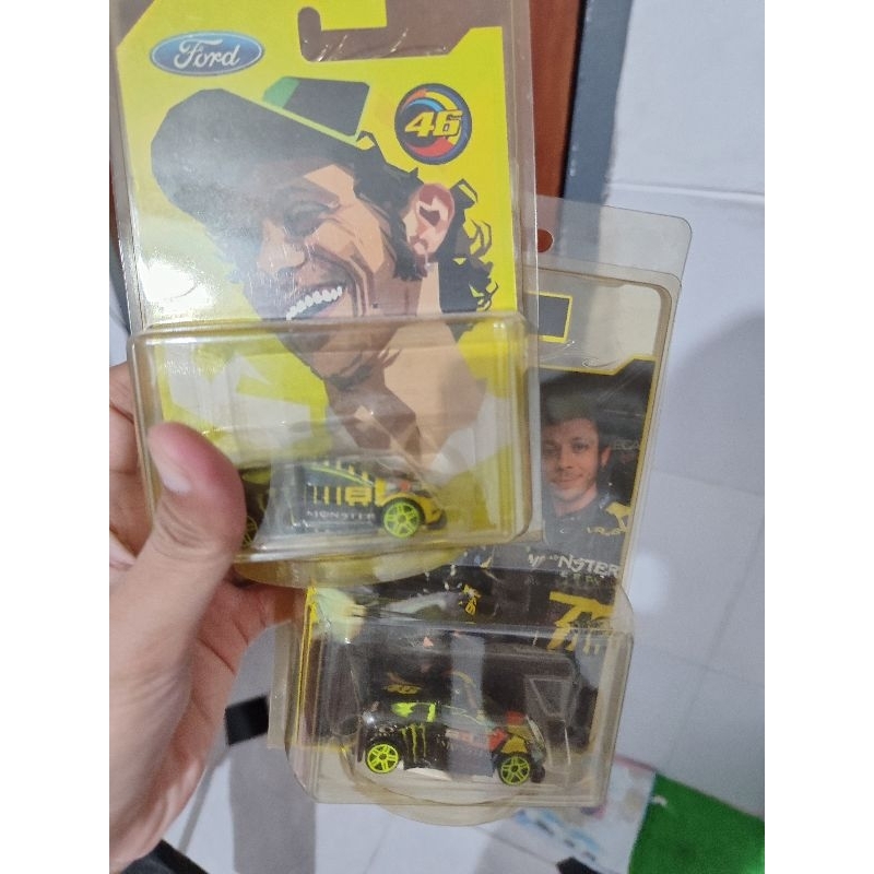 Jual Hotwheels Ford Fiesta VR46 Valentino Rossi Custom | Shopee Indonesia