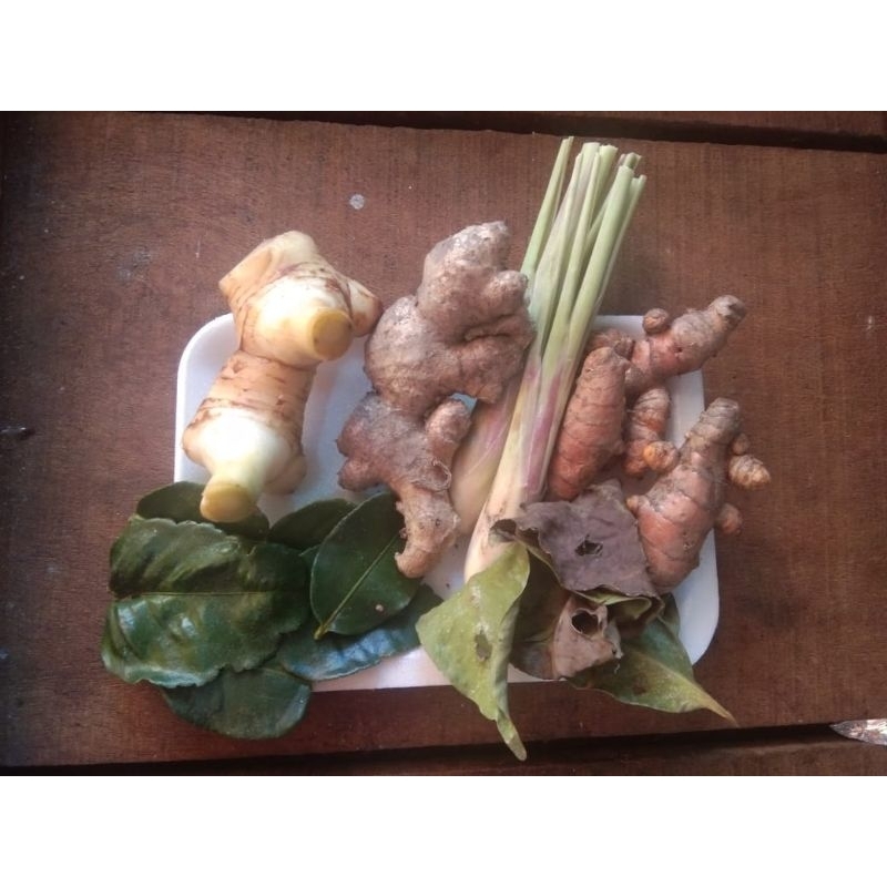 Jual Paket Rempah Jahe Lengkuas Serai Kunyit Basah Serai Bumbu Dapur ...