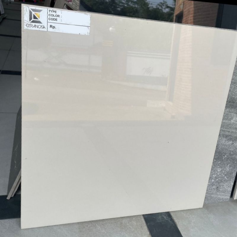 Jual GRANIT 60X60 LANTAI GLOSSY CREAM POLOS CERANOSA | Shopee Indonesia