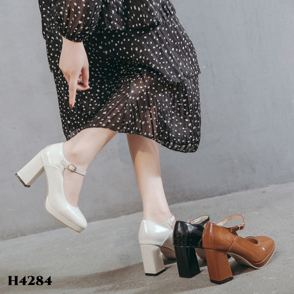 Jual (KAKI LEBAR / BERISI UP 1 SIZE ) WYN SEPATU WANITA RETRO CHUNKY ...