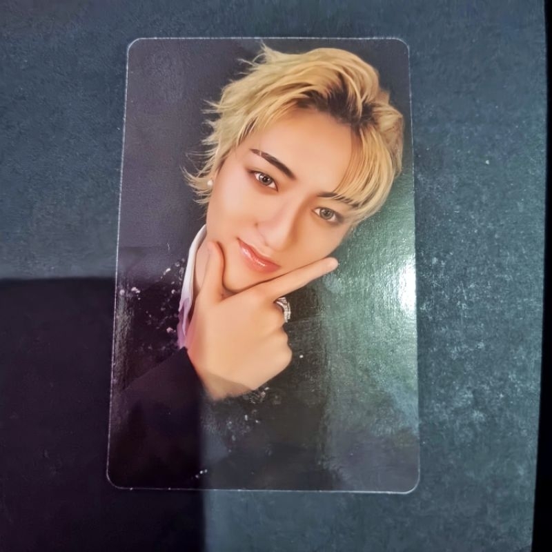 Jual (READY) TREASURE REBOOT ID PHOTO CROWN SELCA SELFIE KONSEP HYUNSUK ...