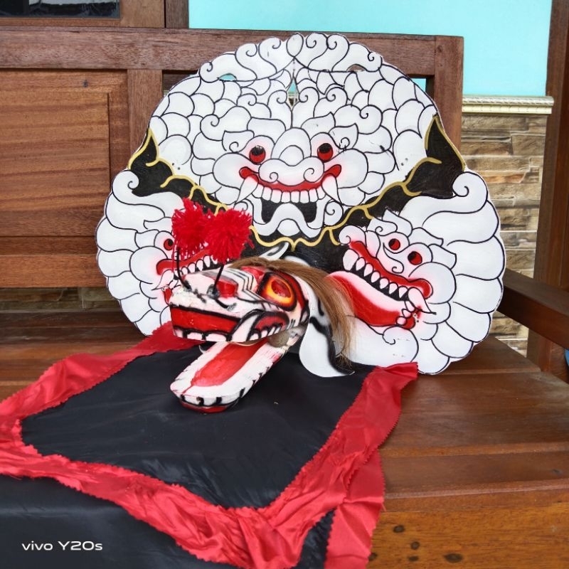 Jual Mainan tradisional barongan caplokan devil Casper putih kayu kain ...