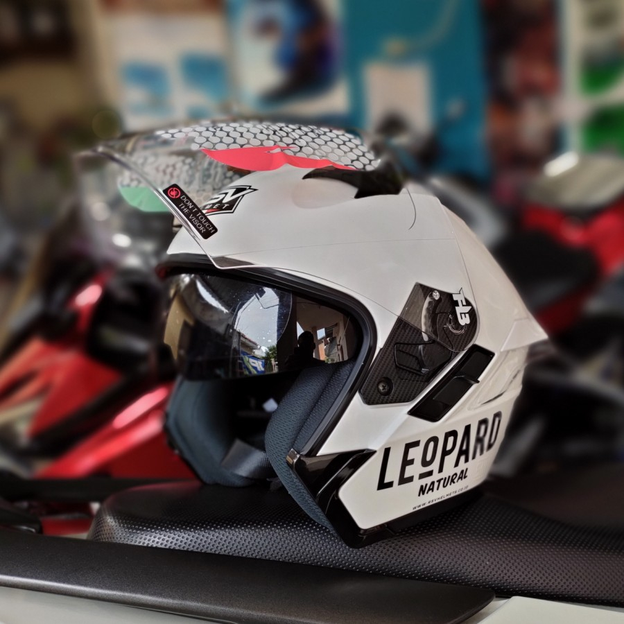 Jual HELM RSV SV300 White PAKET GANTENG visor CLEAR spoiler 3D CLEAR ...