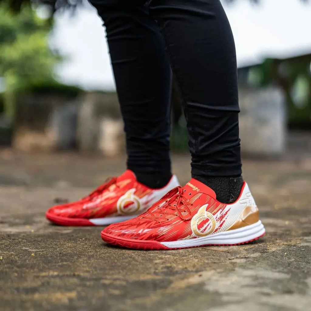 Jual Sepatu Futsal Ortuseight Catalyst Unity SE FG Red White Gold l COD ...