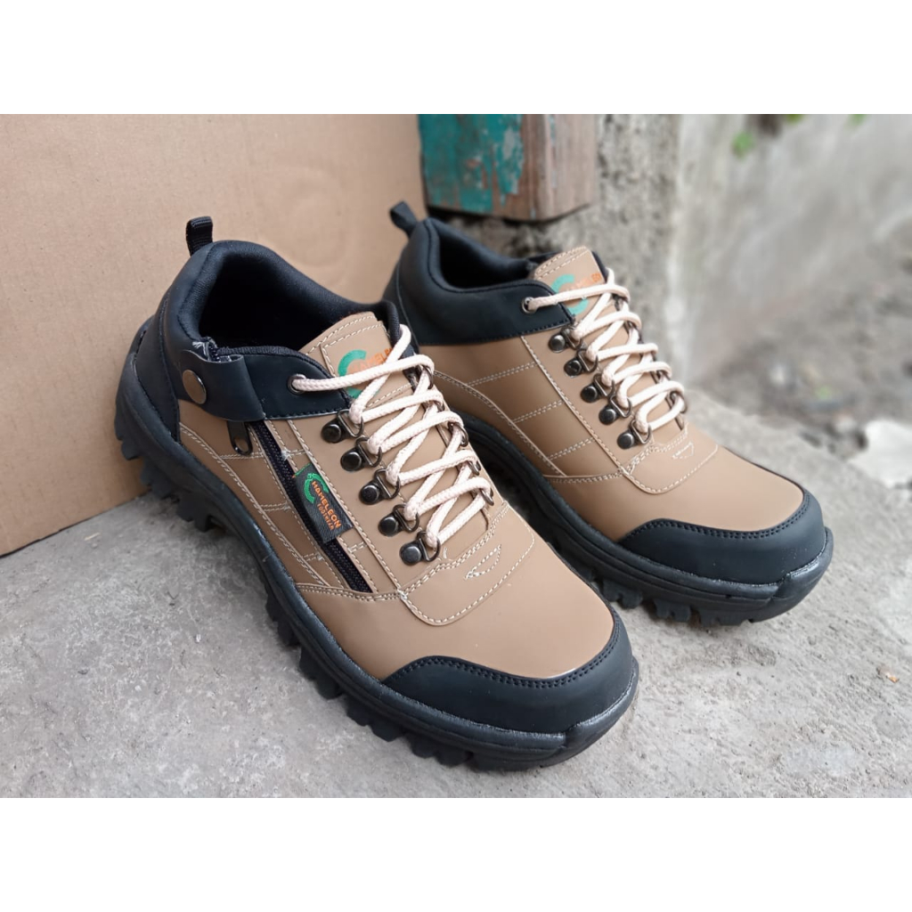 Jual Sepatu Safety Boats Ujung Besi Proyek Sepatu Gunung Haiking ...