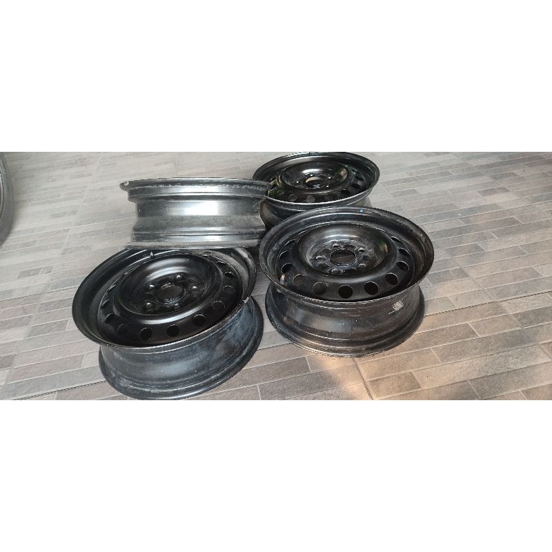 Jual VELG KALENG ORI ERTIGA R.15 ( SATUAN ) | Shopee Indonesia