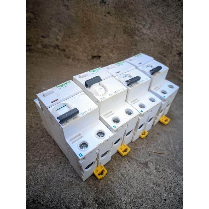 Jual MCB RCCB ELCB ILD SCHNEIDER ACTI9 RCD 25A 300 mA 2 POLE ( ELCB ILD 25A) | Shopee Indonesia