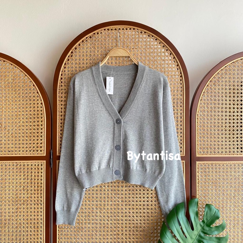 Jual Bytantisa - Cardigan Rajut Crop Inara Model Pendek | Shopee Indonesia