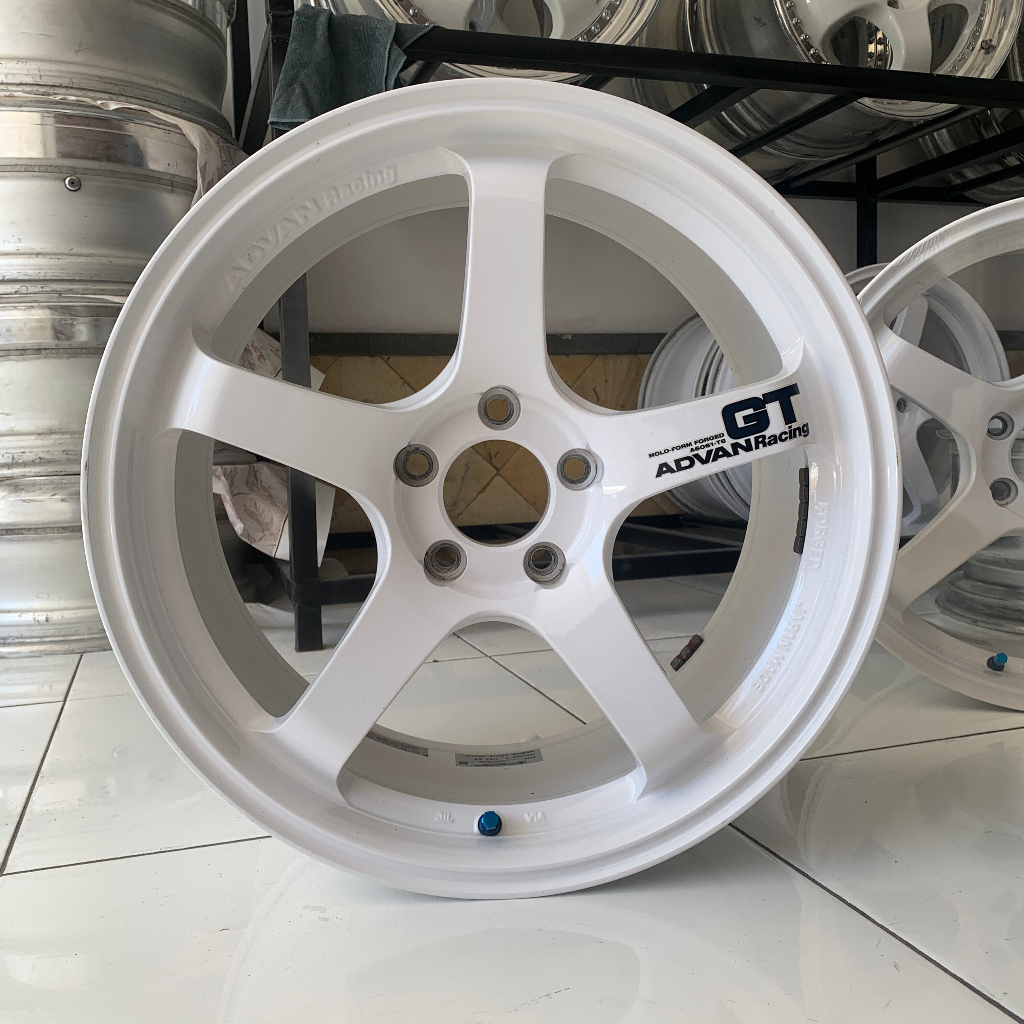 Jual VELG ADVAN RACING GT WHITE | Shopee Indonesia