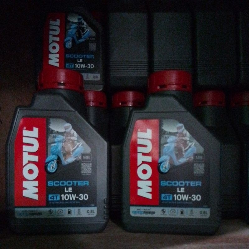 Jual Oli Motul scooter LE 4T 10W-30 Biru 0.8L , 1L | Shopee Indonesia
