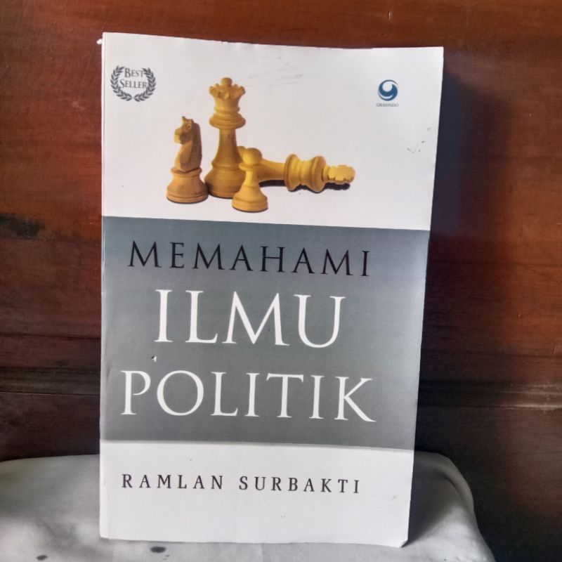 Jual MEMAHAMI ILMU POLITIK OLEH RAMLAN SURBAKTI | Shopee Indonesia