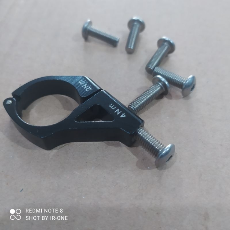 Jual Baut clamp remote dropper hidrolis tranzX clamp bolt | Shopee ...