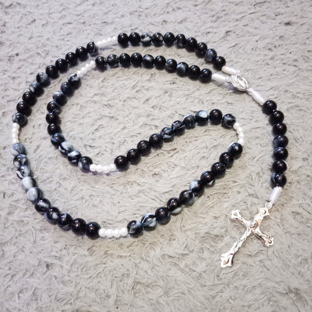 Jual Kalung Rosario 77 Bapa kami marmer bercorak hitam | Shopee Indonesia