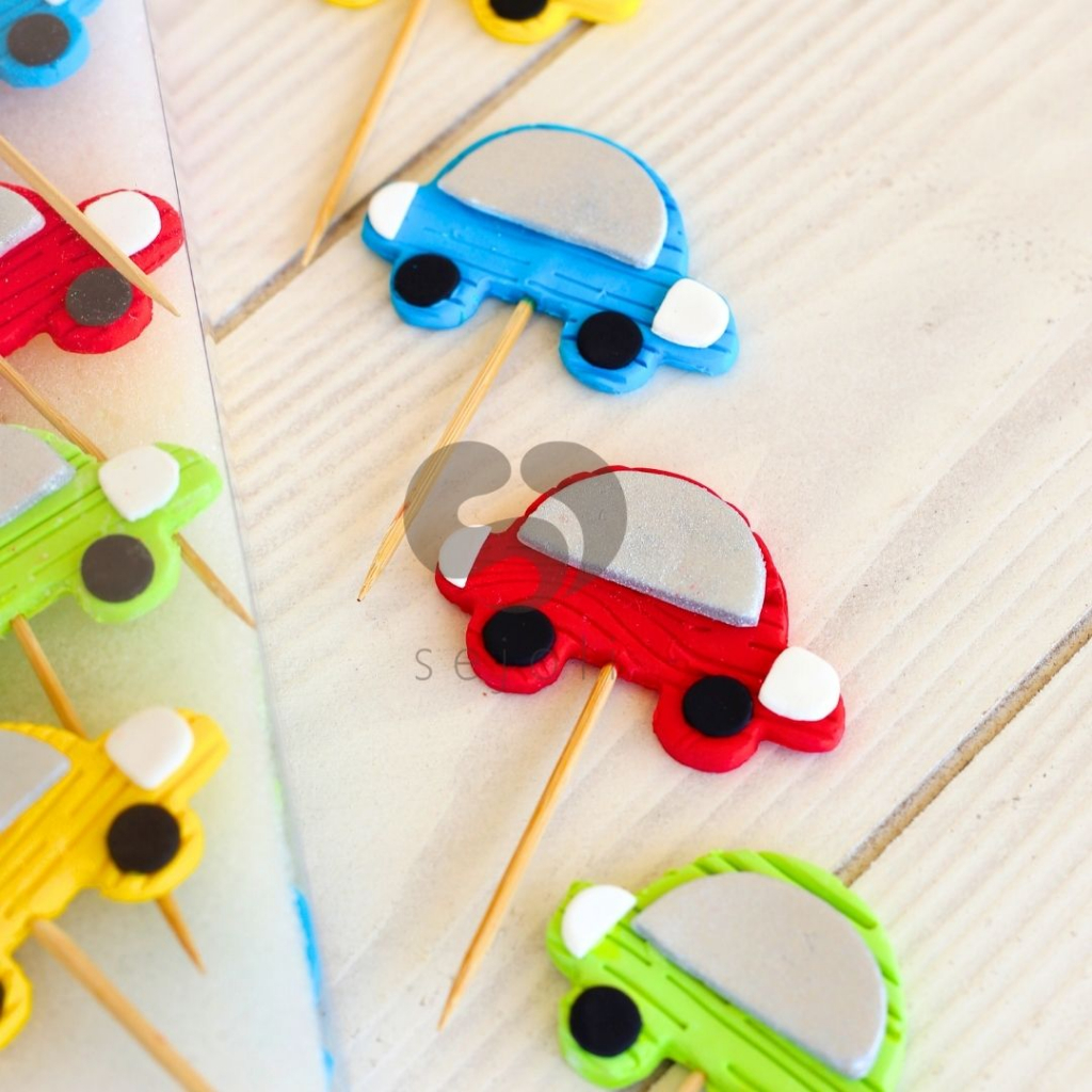 Jual Hiasan Kue/ Cake Topper Karakter/ Gumpaste Karakter Mobil | Shopee ...