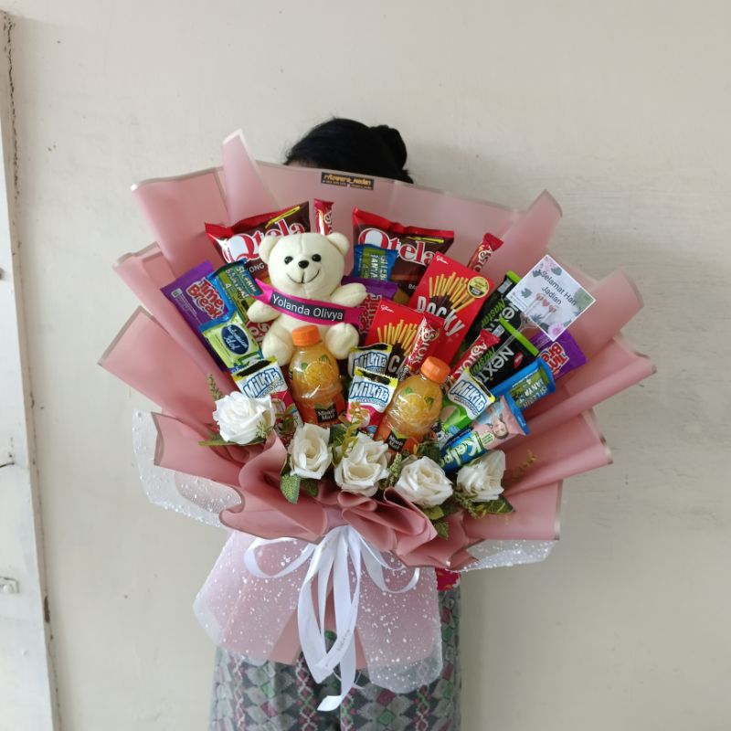 Jual buket snack mix pakai boneka ukuran jumbo | Shopee Indonesia
