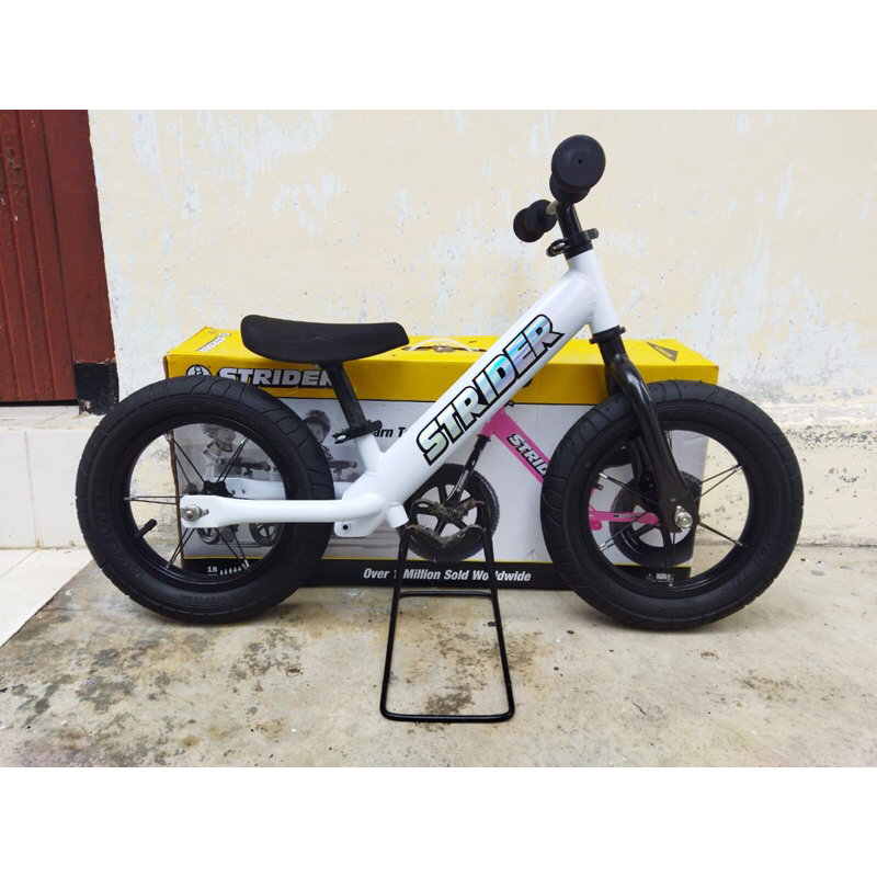 Jual Preloved Pushbike strider Pushbike bekas Pushbike second | Shopee ...