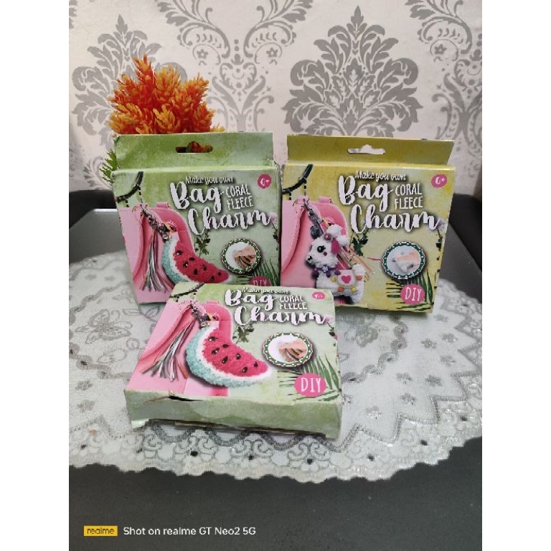 Jual Gantungan Tas / DIY Bag Charm Lucu Unik edukasi | Shopee Indonesia
