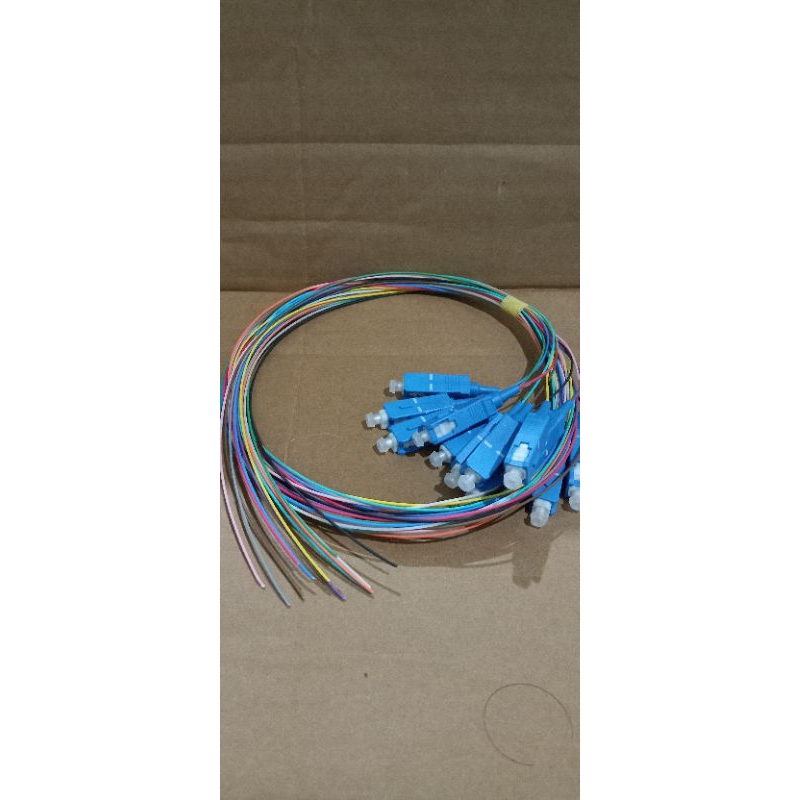 Jual pigtail rainbow//warna-warni 12 core/1 set 0,9 mm | Shopee Indonesia