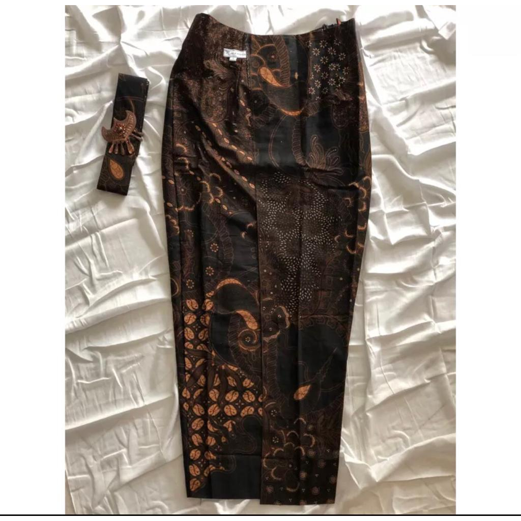 Jual KAMEN BATIK JADI WANITA || KAMEN BATIK KLASIK JADI | Shopee Indonesia
