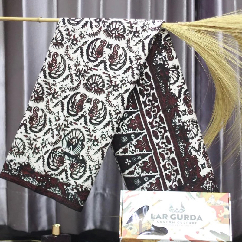 Jual Sarung Batik Lar Gurda Bledag Sarung Batik Solo asli | Shopee ...