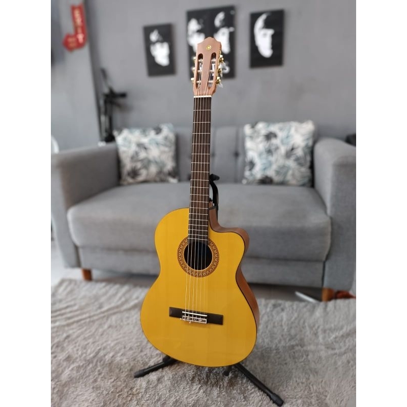 Jual Gitar klasik nilon cutaway elektrik/non elektrik. tanam besi. high ...