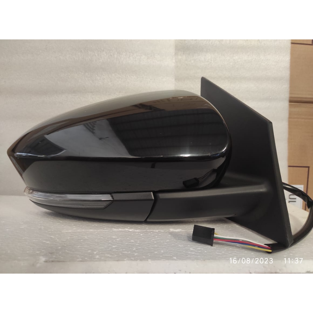 Jual Spion Emgi Toyota Avanza 2019 - 2021 Hitam Elektrik LED | Shopee ...