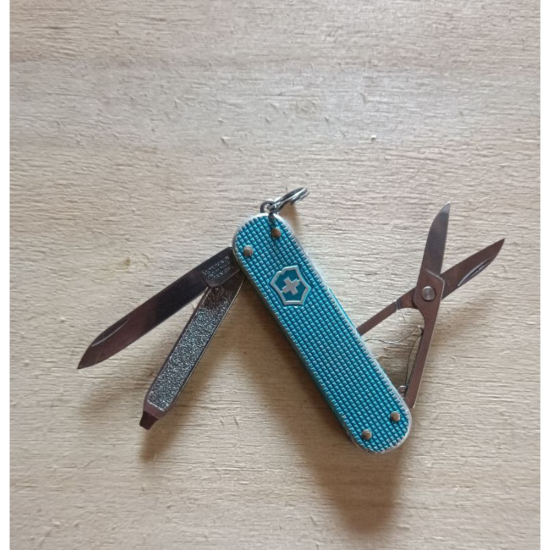 Jual victorinox sd classic alox biru (original belas) | Shopee Indonesia