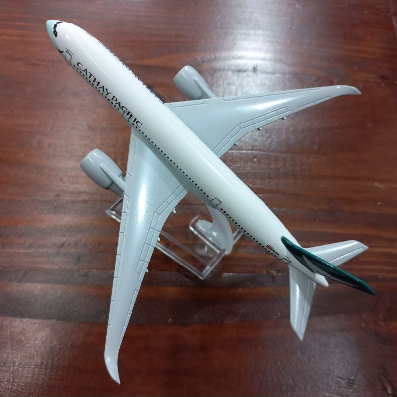 Jual 15-16cm Pesawat Diecast Metal AIRCRAFT MODEL ORIGINAL A380 B747 ...
