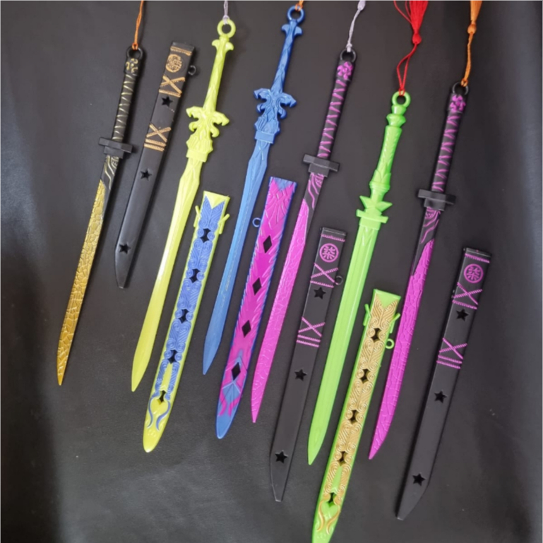 Jual Pedang Mini Pisau Plastik Mainan Demon Slayer ( panjang 24 dan 34 ...