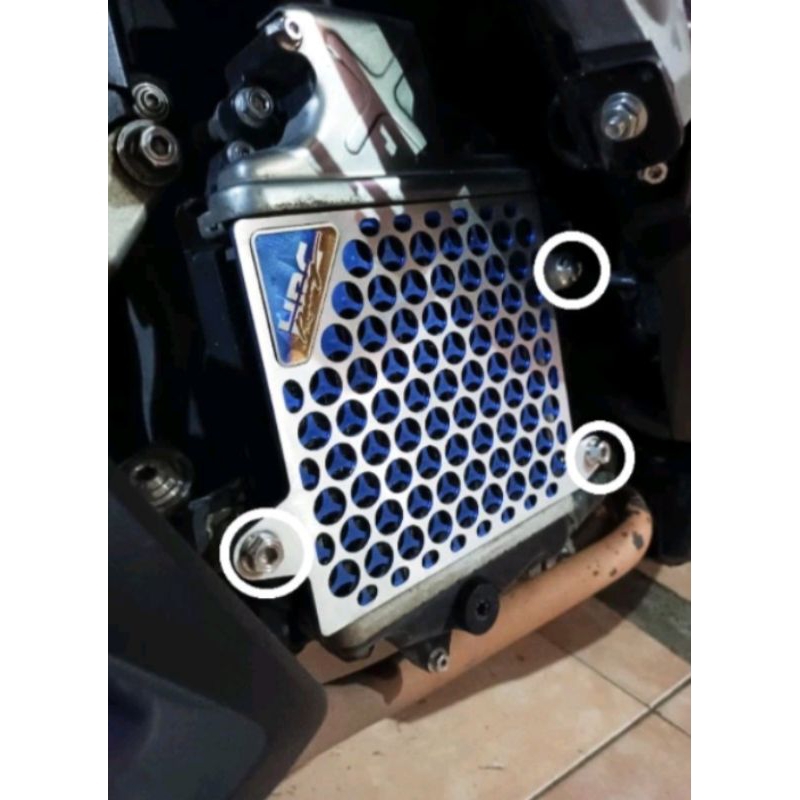 Jual BAUT COVER RADIATOR VARIO 125/150 PCX STAINLESS 2KUNCI (3BIJI ...
