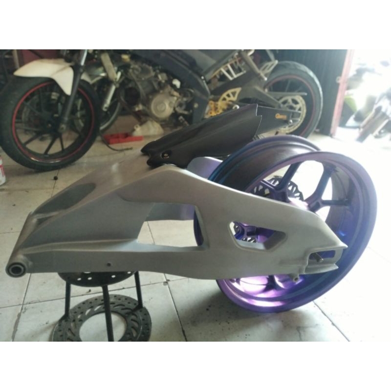 Jual SWING ARM MODEL R1M PNP R15/VIXION/R25/NINJA250/Z250/CBR250R ...