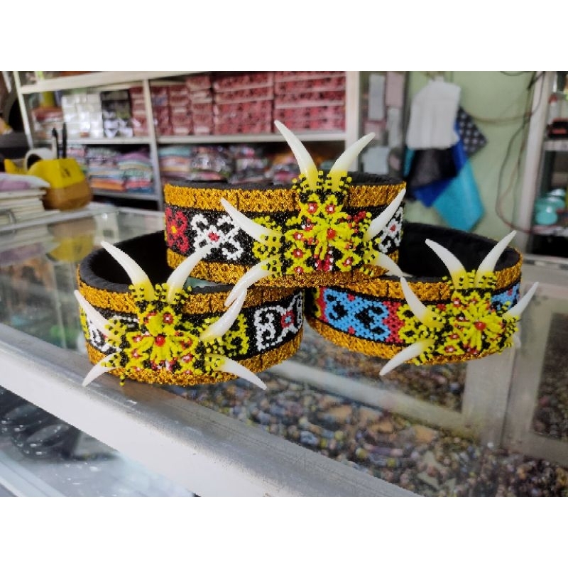Jual topi adat Dayak laki-laki taring depan | Shopee Indonesia
