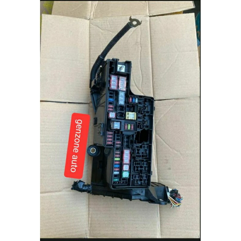 Jual fuse box sekring mobil innova reborn fortuner vrz hilux revo ...