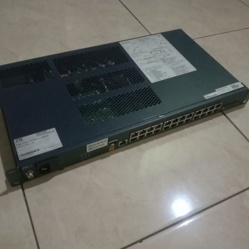 Jual ZTE GPON Switch manage Gigabite ZXA10 F821 | Shopee Indonesia
