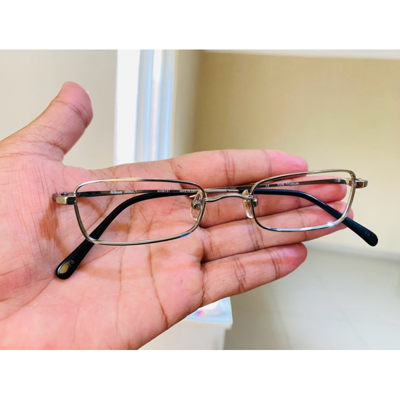 Jual kacamata NIKON Titanium made in japan kondisi 99% mulus | Shopee ...