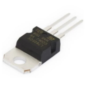 Jual L7805CV L7805 7805 TO-220 POSITIVE VOLTAGE REGULATOR 5V | Shopee Indonesia