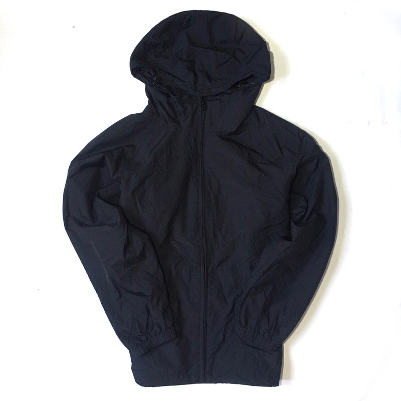 Jual Windbreaker Outdoor Jacket Uniqlo Waterproof | Shopee Indonesia