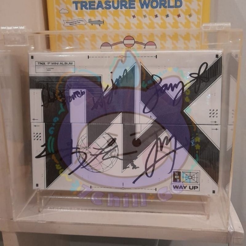 Jual SIGNED DEBUT ALBUM "WAY UP" - TNX | Shopee Indonesia
