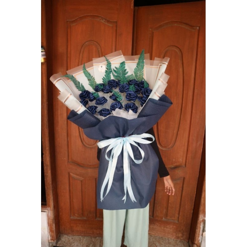 Jual buket bunga mawar satin / buket bunga satin 10 tangkai / buket ...