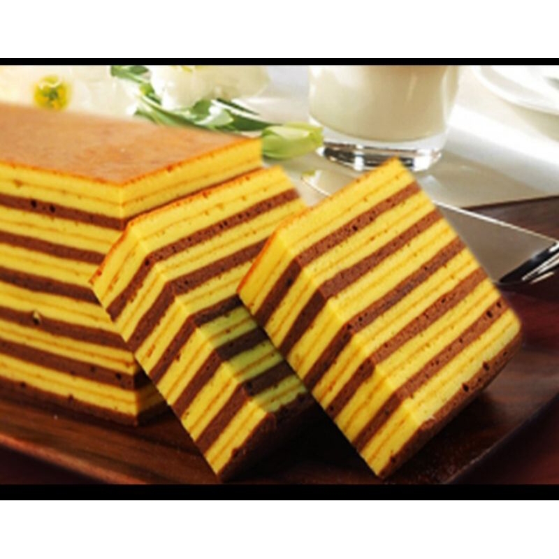 Jual Lapis Legit Coklat 17x17cm, 750g enak,harum lembut murah bisa COD | Shopee Indonesia