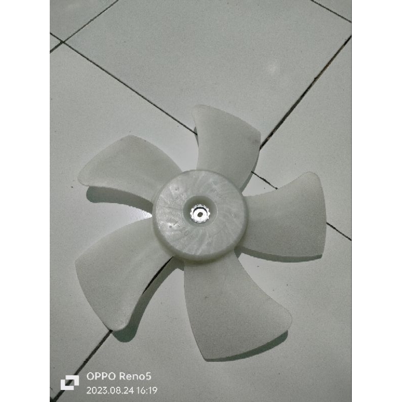 Jual Kipas Fan Radiator Suzuki new Carry/Mega Carry ORI. (1204-1205 ...