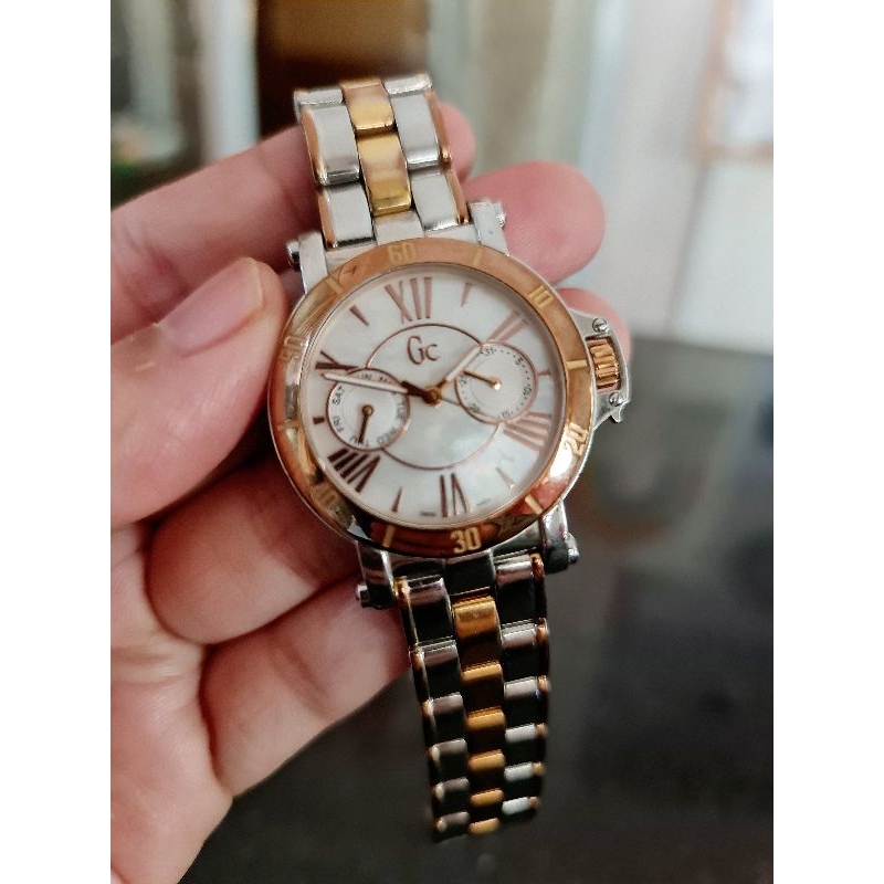 Jual Jam tangan wanita Guess Collection GC original preloved | Shopee ...