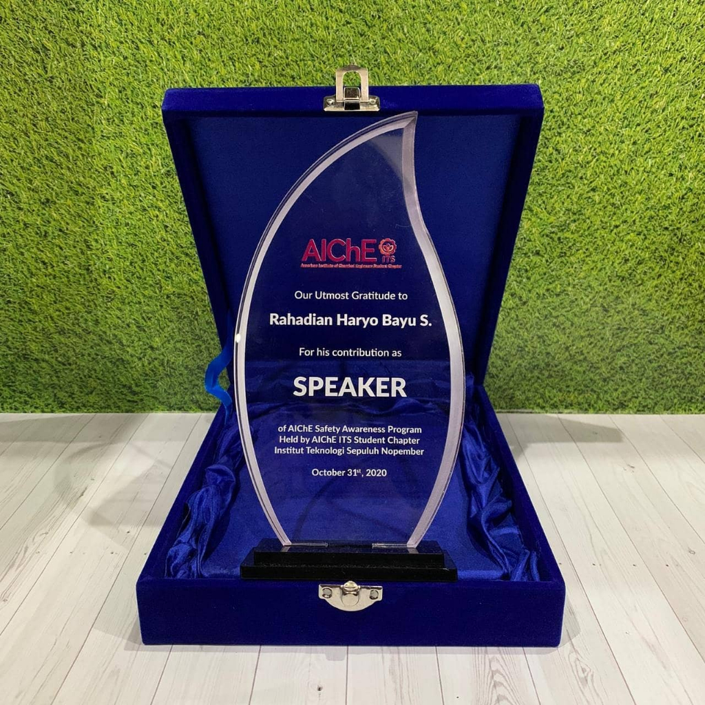 Jual Tropi, Piala, Trophy Acrylic desain Custom, Souvenir, Plakat ...