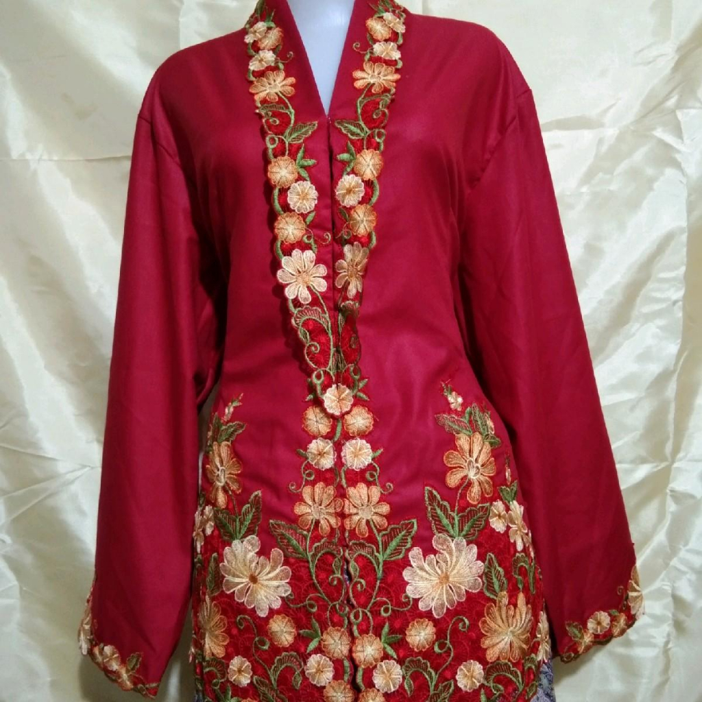 Jual Best Seller Baju Kebaya Encim Motip Kipas/Kebaya Bali/Kebaya ...