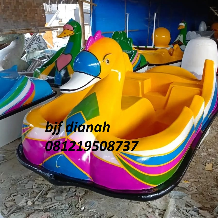 Jual Jual sepeda air angsa sedang perahu bebek fibrglass permainan ...