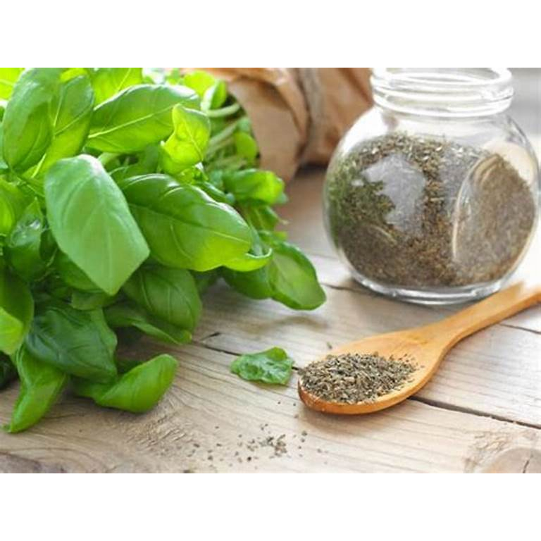 Jual Basil Flake (50 gram) / Daun Kemangi Kering / Dried Basil Leaves ...