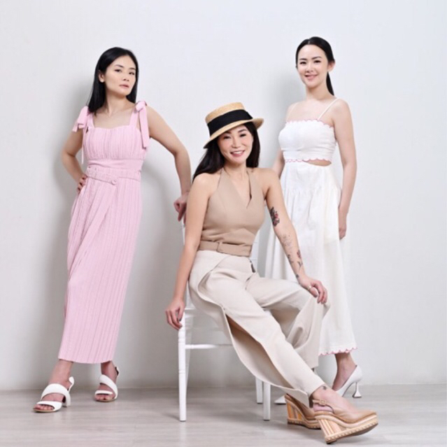Jual Final Sale | Flo Pleats Tube, Flo Pleats Pants | Vivianne Huang x ...