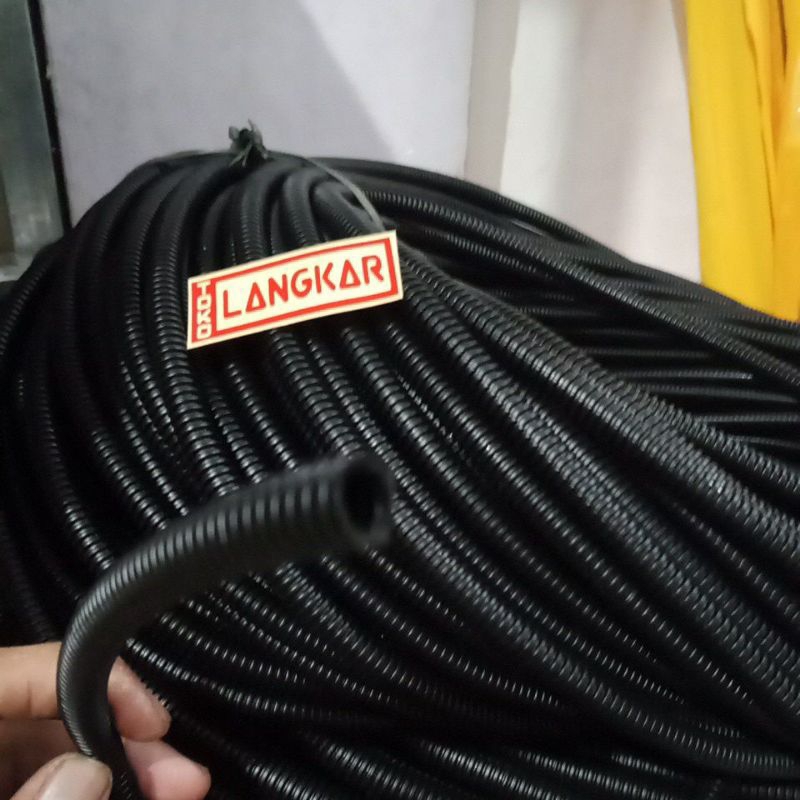 Jual Selang Hitam Spiral Selongsong Bungkus Kabel -Meteran | Shopee ...