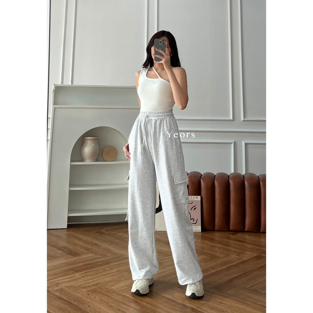 Jual YEORS - Bailey Cargo Pants - Wide Leg Highwaist Baby Terry Cargo ...